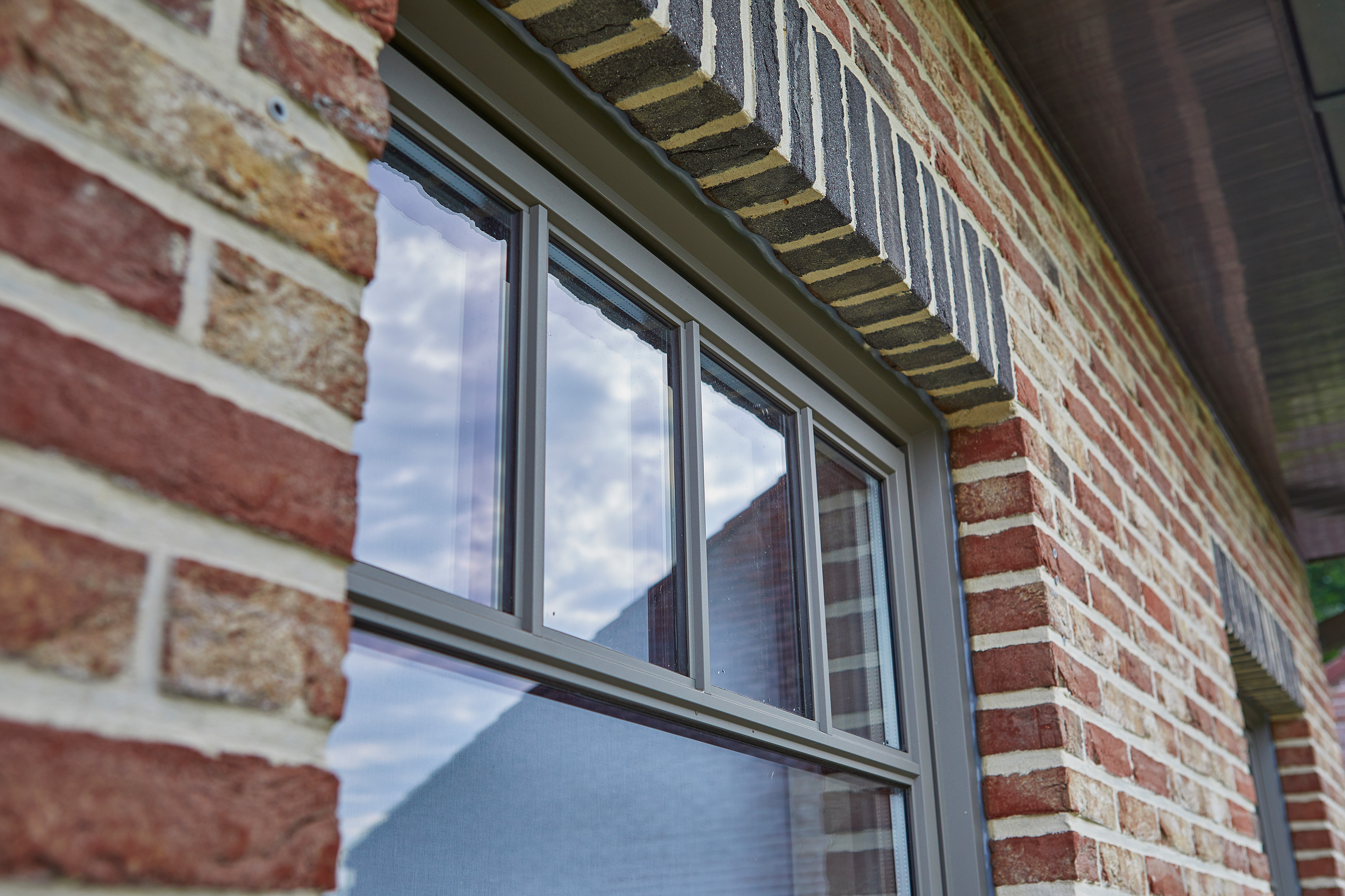 Renovatie bij Familie Raeymaekers: nieuwe alu ramen en deuren | KwadrO